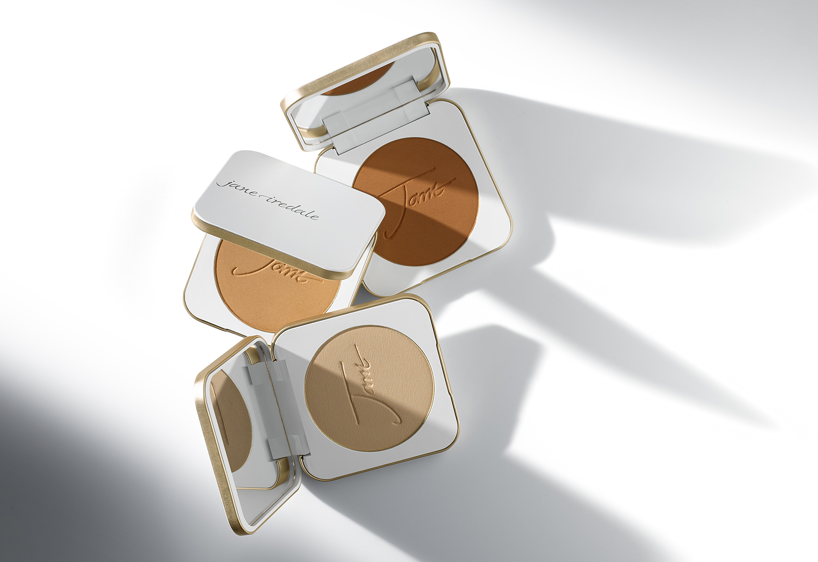 Jane Iredale Compact Refillable Gold